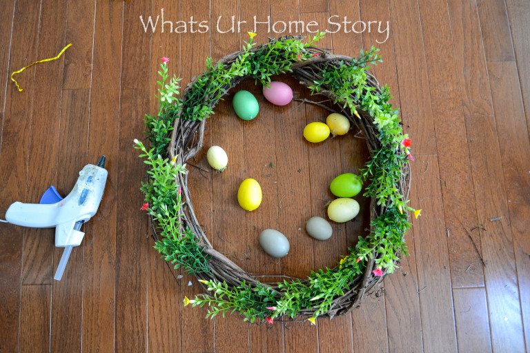 Easter Craft Ideas - Egg Wreath | Whats Ur Home Story